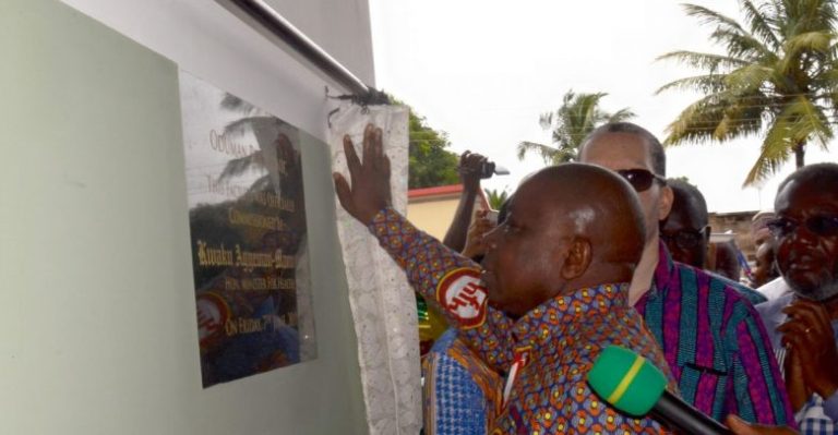 Health Minister Commissions Oduman Polyclinic - Ministry Of Health
